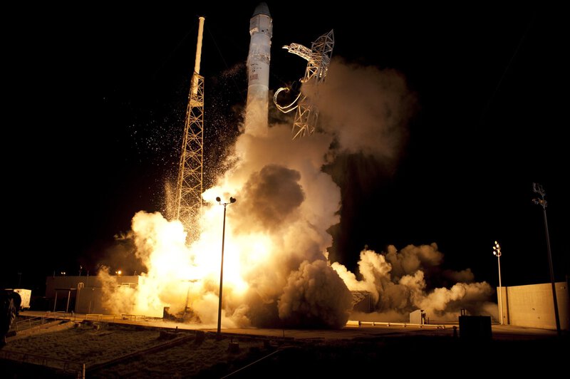 How SpaceX's Falcon 9 Pushes a 15,000-lb Satellite to Geostationary Orbit